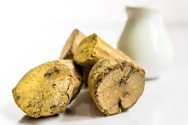 Calumba: Công dụng, Liều lượng & Lưu ý quan trọng khi dùng